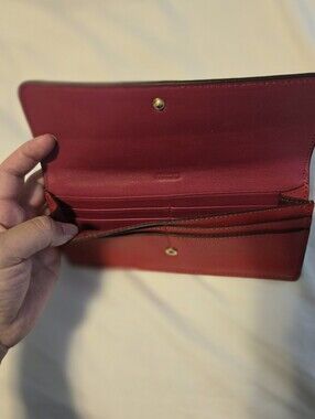 Coach | Bags | Coach Twotone Berry And Rose Leather Continental Wallet ...